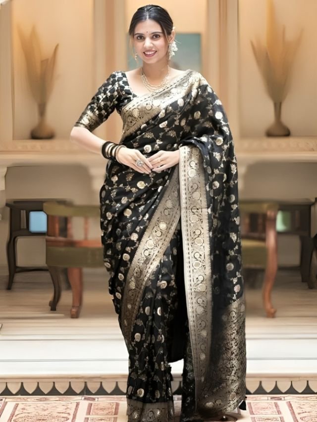 Splendid Wedding Banarasi Saree Looks You Should Bookmark for Wedding ...